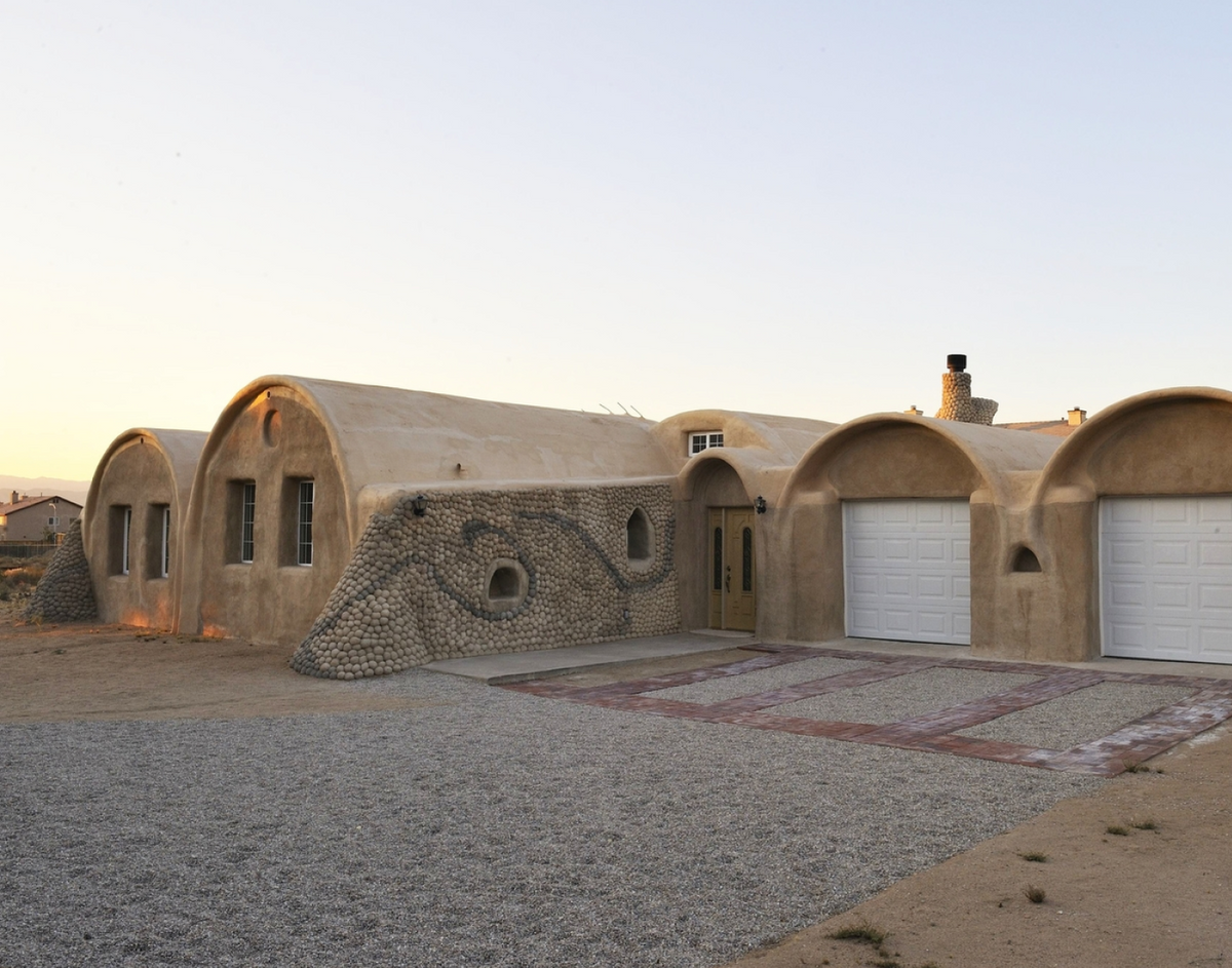 Earth One Vaulted House